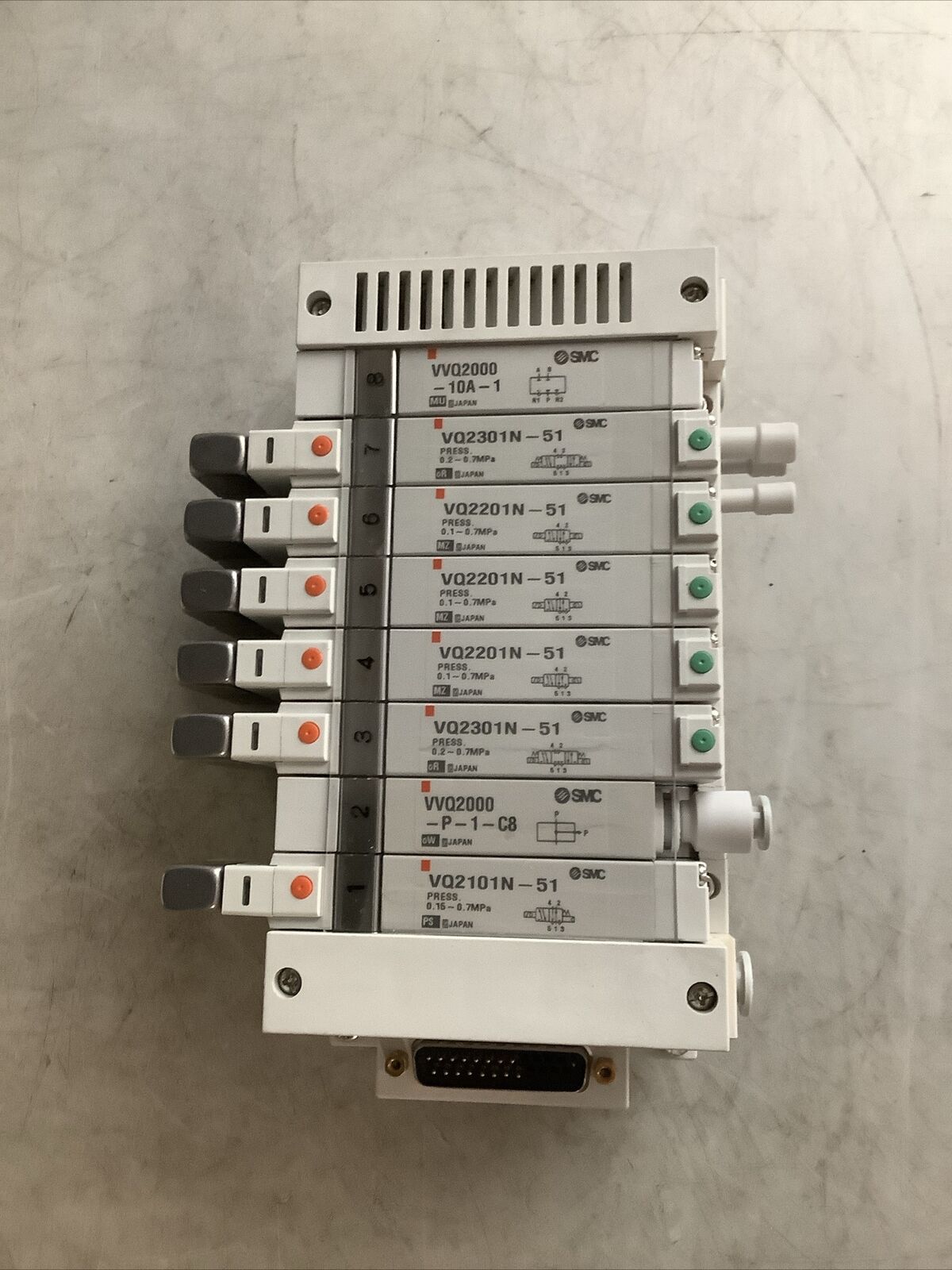 SMC VV5Q21-08-DAN00 MANIFOLD 8 STATION U3S – Industrial Garage Sales