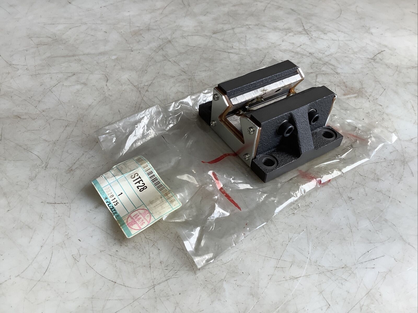 OILES STF28 SLIDE SHIFTER HHH – Industrial Garage Sales