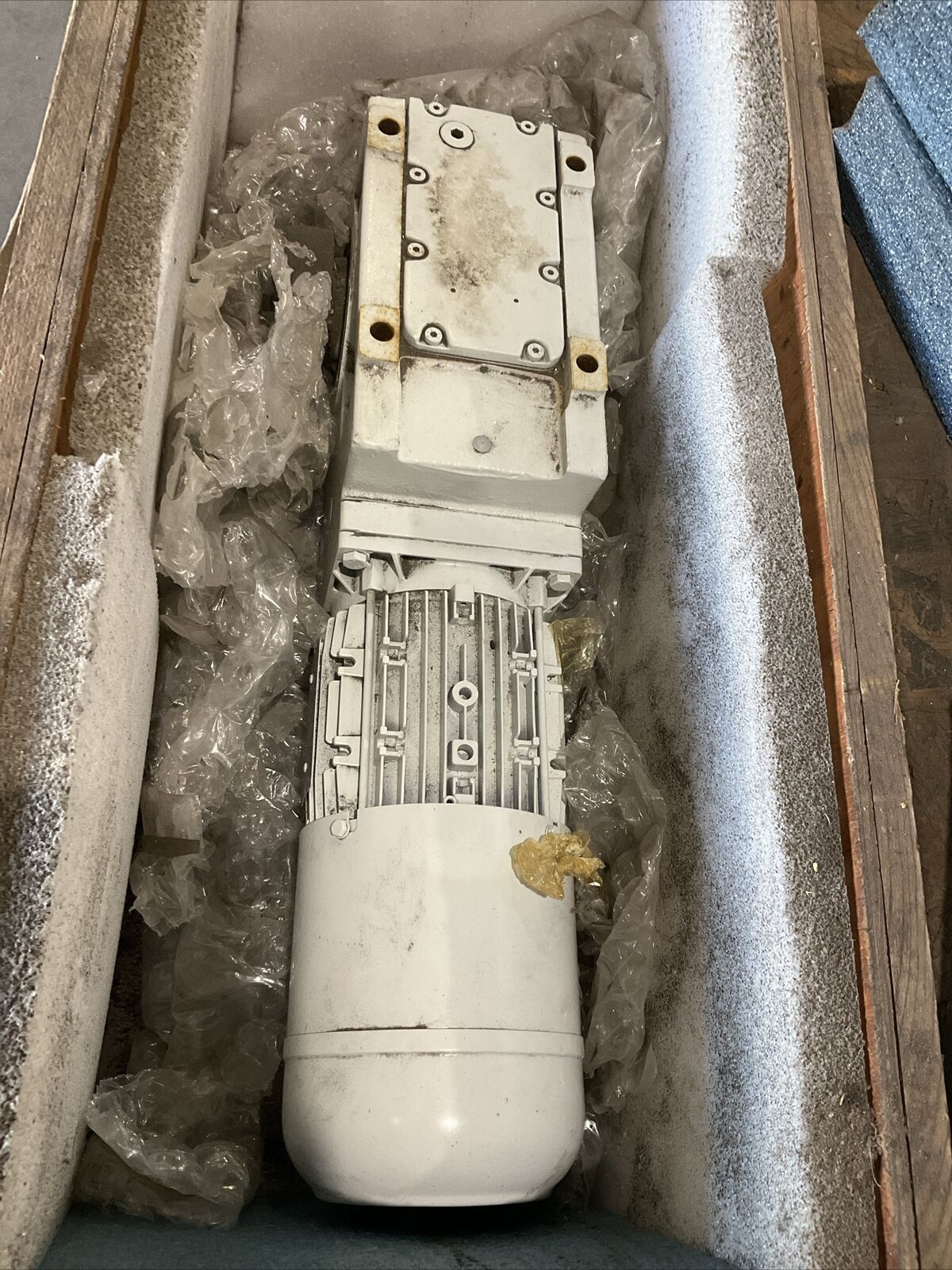 LENZE EN60034 GKS06-3M SAR 080C42 MDEMABS 080-42 GEARMOTOR U3S ...