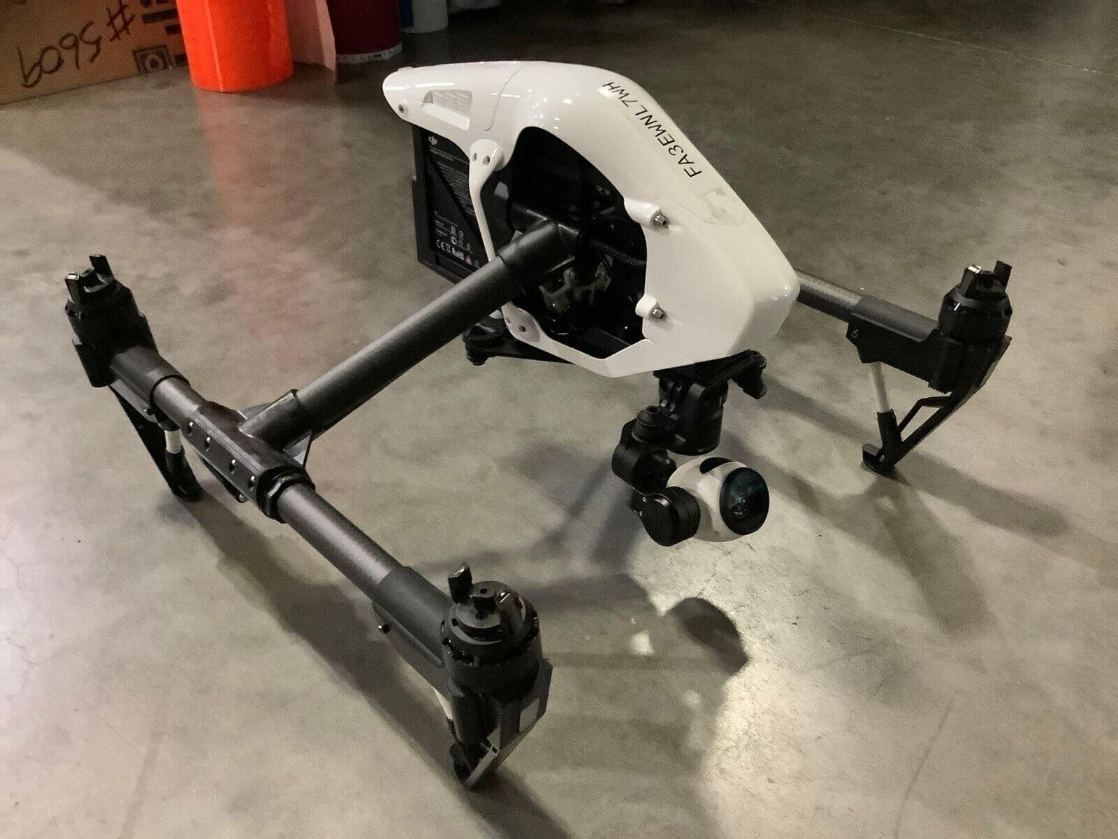 DJI INSPIRE 1 DRONE MODEL T601 WITH GO PROFESSIONAL CARRYING CASE