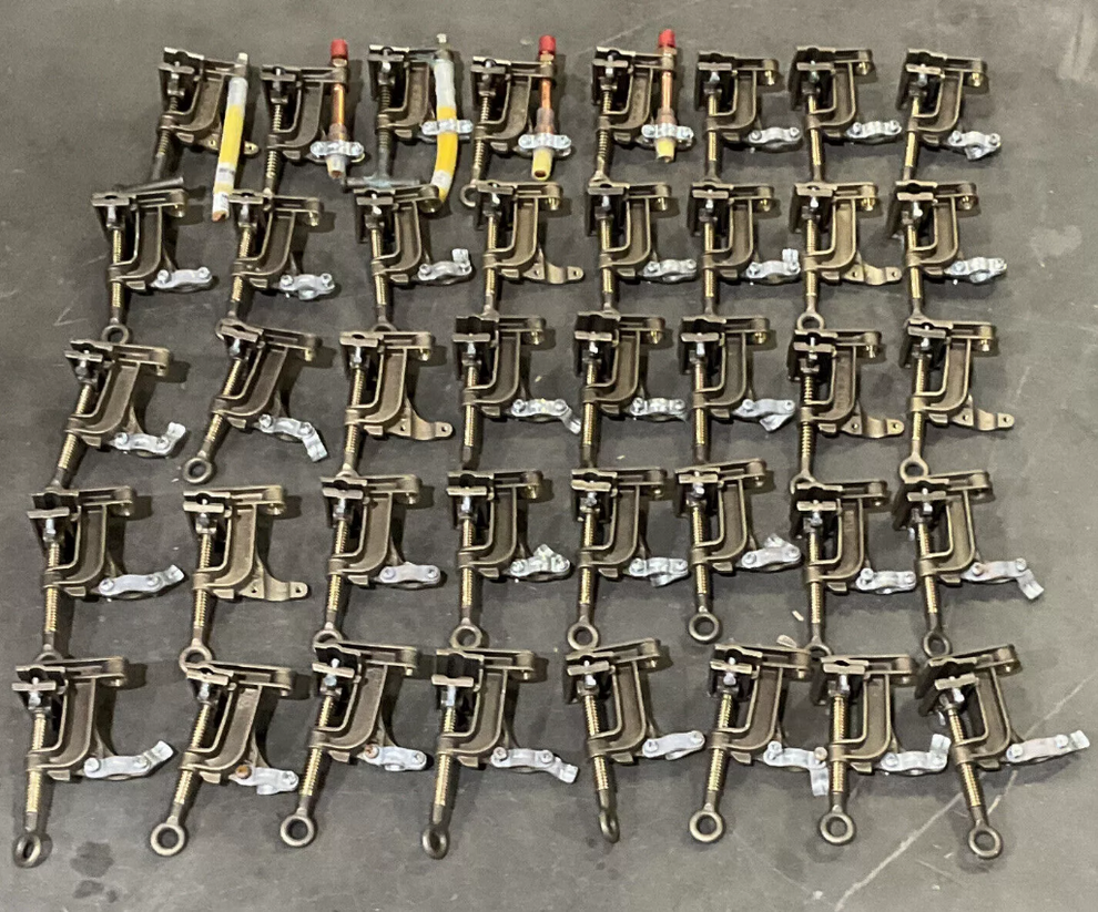 ( 40 ) NESCO/CHANCE GROUNDING CLAMP – Industrial Garage Sales