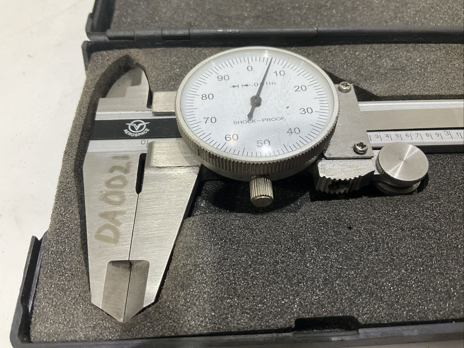 AEROSPACE SHOCKPROOF SLIDE DIAL CALIPER 6 -.001 MACHINIST PRECISION TO ...