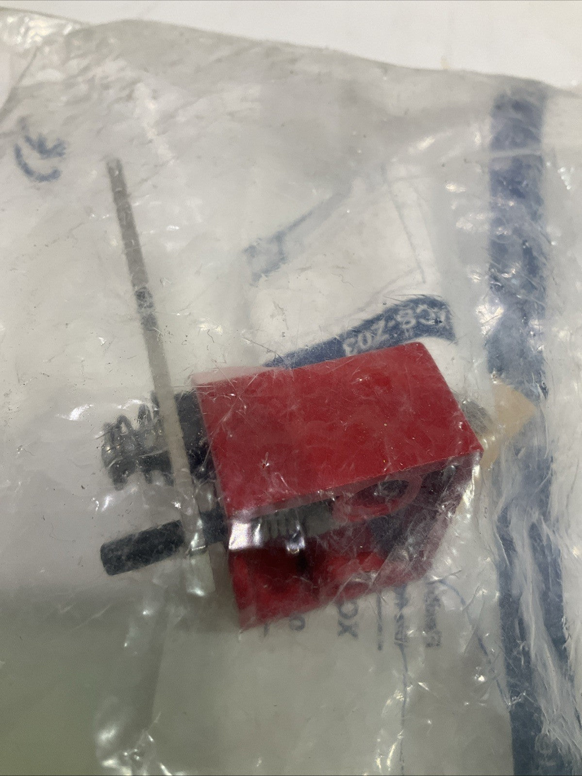 TELEMECANIQUE XCS Z03 FLEXIBLE KEY-TONGUE T2M – Industrial Garage Sales