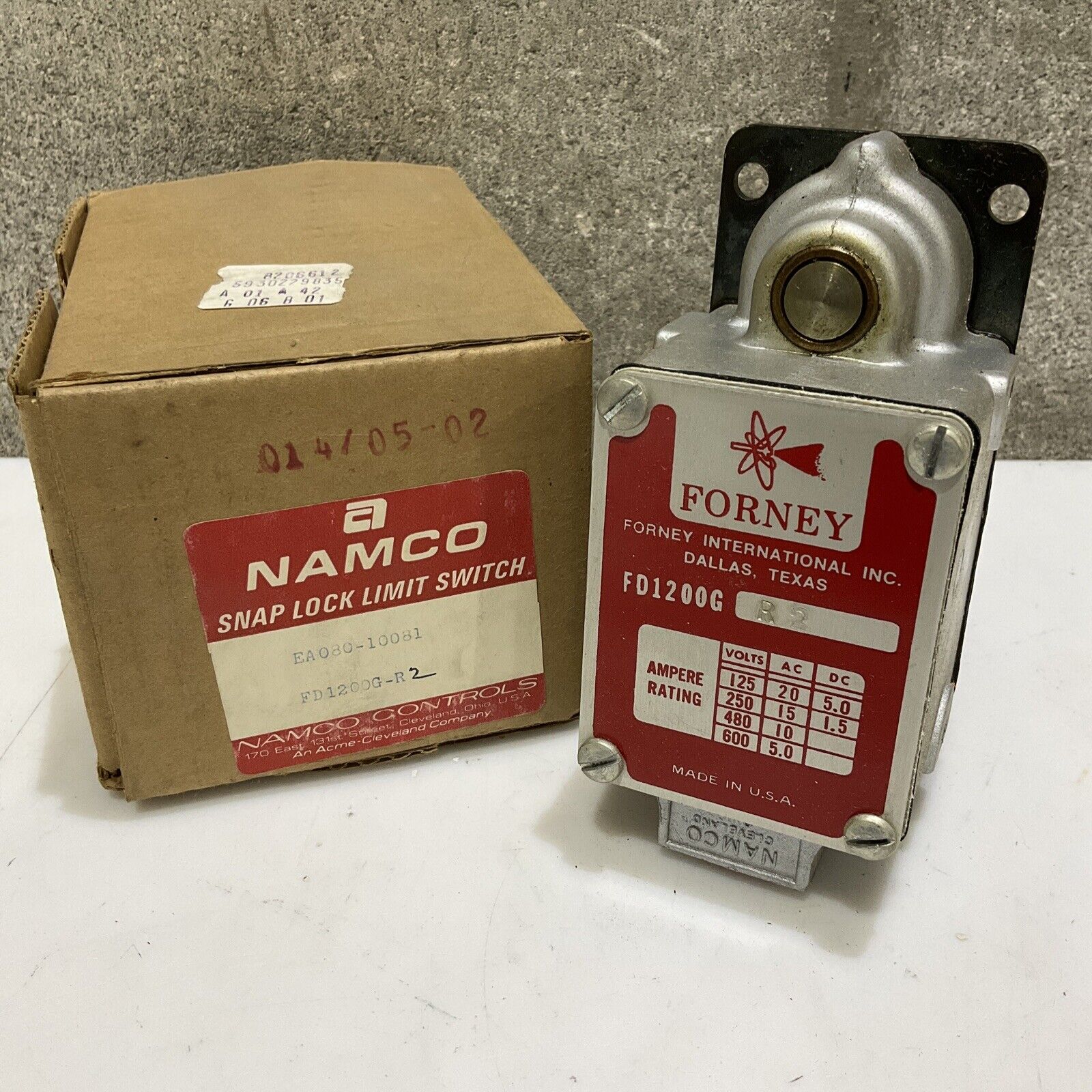 NAMCO EA080-10081 SNAP LOCK LIMIT SWITCH 373 – Industrial Garage Sales