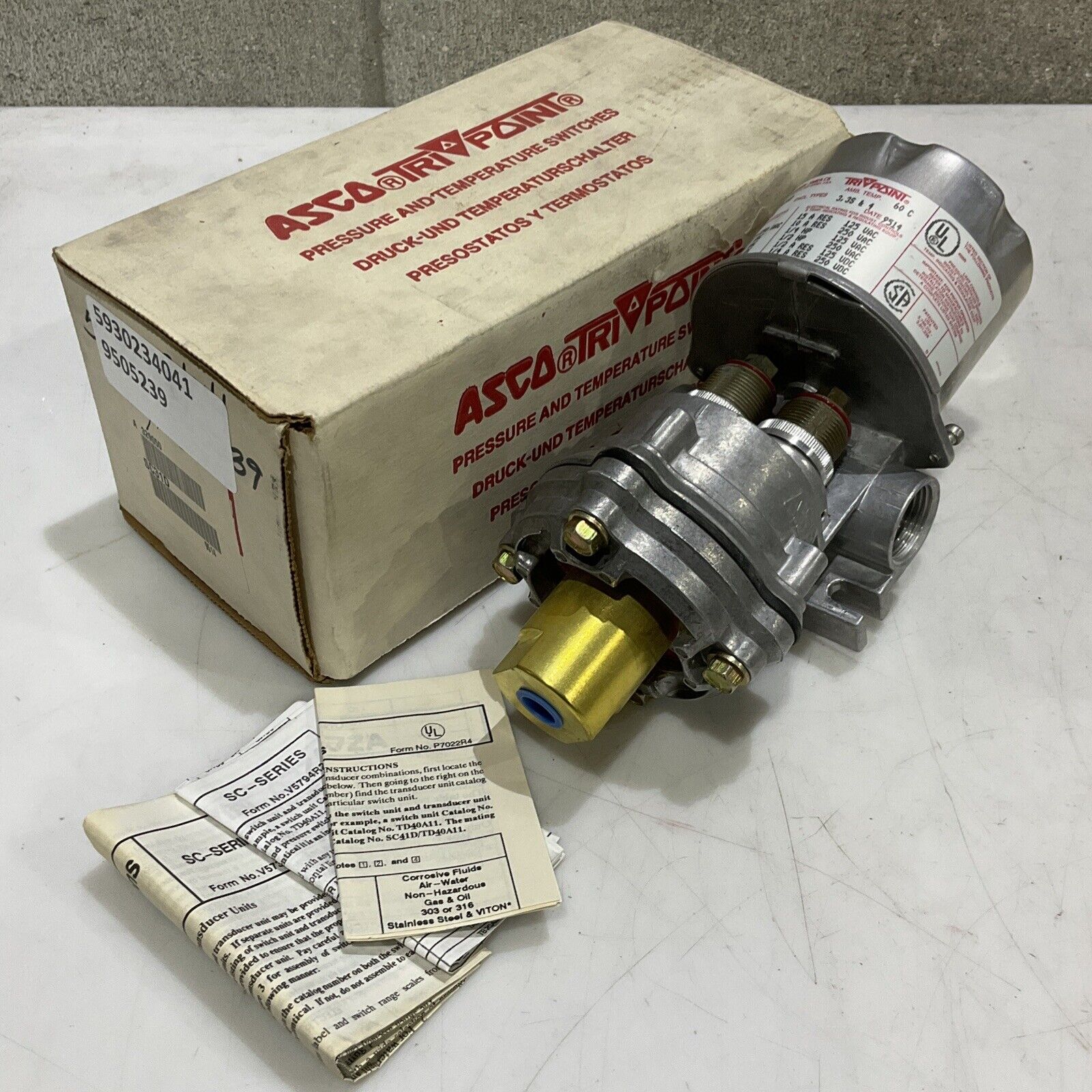 ASCO SC31D A329050 TRI POINT AUTOMATIC SWITCH 125/250 VAC 373 ...